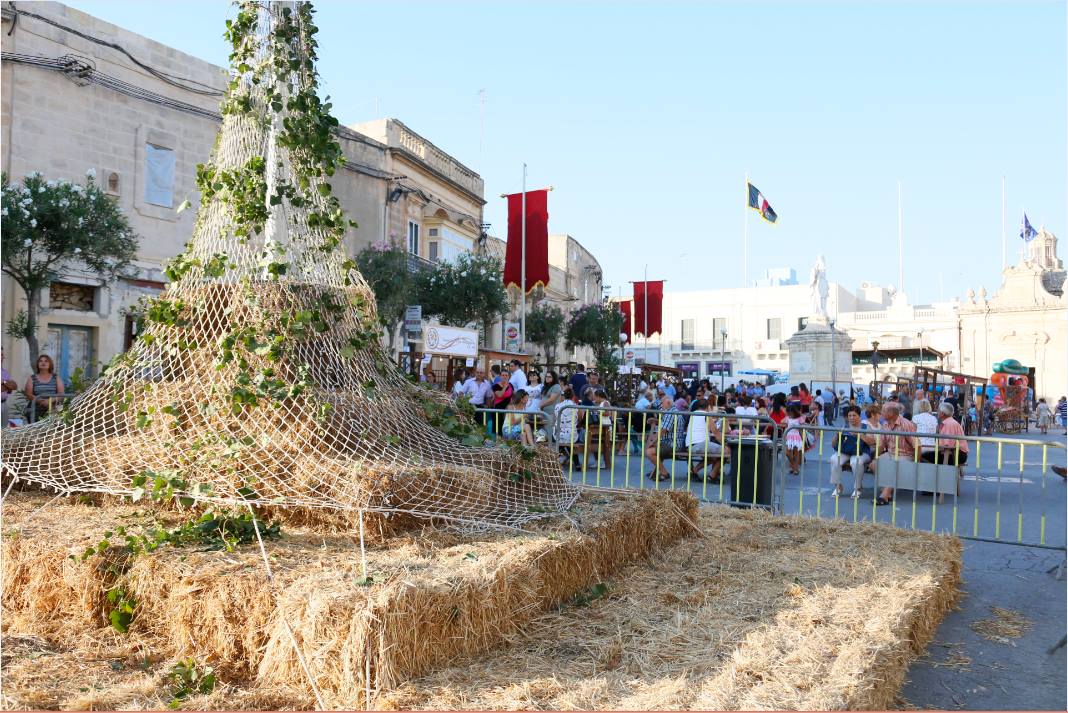 RITRATTI: Il-Festival tal-għeneb fis-Siġġiewi - bl-attrazzjoni tal ...