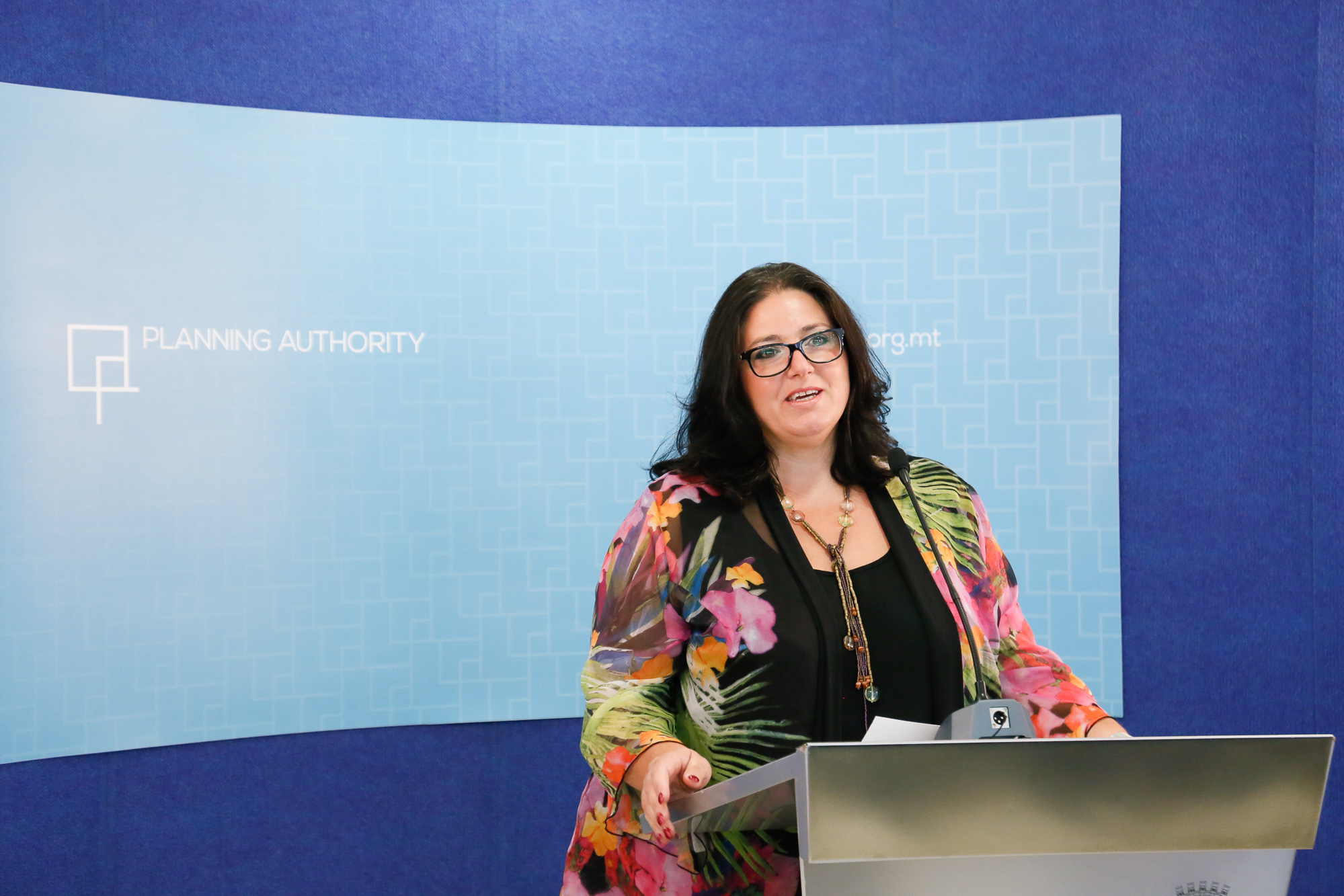 "Deborah Schembri tgawdi mis-surplus li l-familji ma jħossuhx" - Partit ...