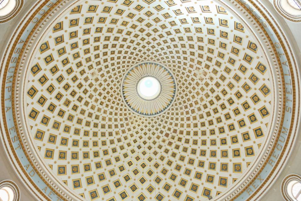 FILMAT: 75 sena mill-'miraklu' tal-bomba tar-Rotunda - Frankie ...