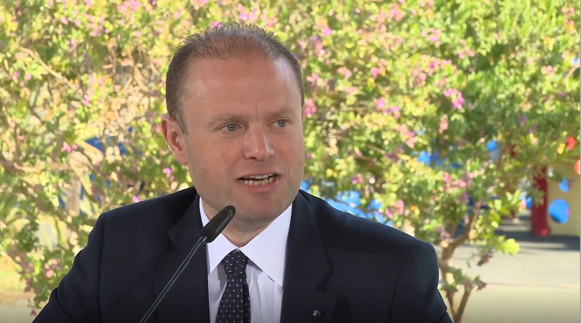 FILMAT: Wara provi ġodda dwar Keith Schembri, Muscat jibqa ...