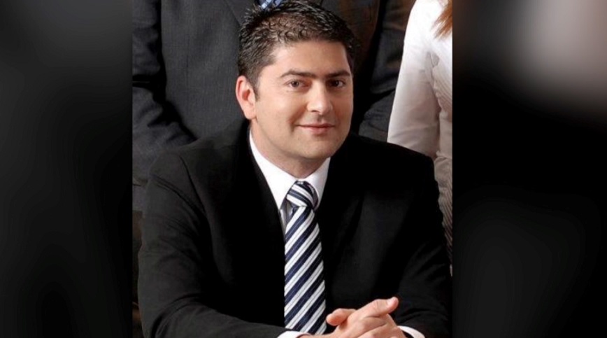 Wara li ħatru fuq il-Bord tal-Planning, ma jitlobx għar-riżenja tiegħu ...