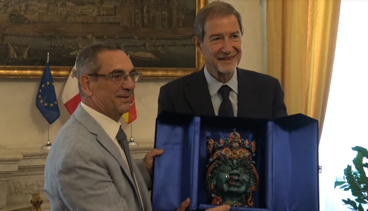 Dubji dwar iż-żjara ta' Joe Mizzi fi Sqallija - NETnews