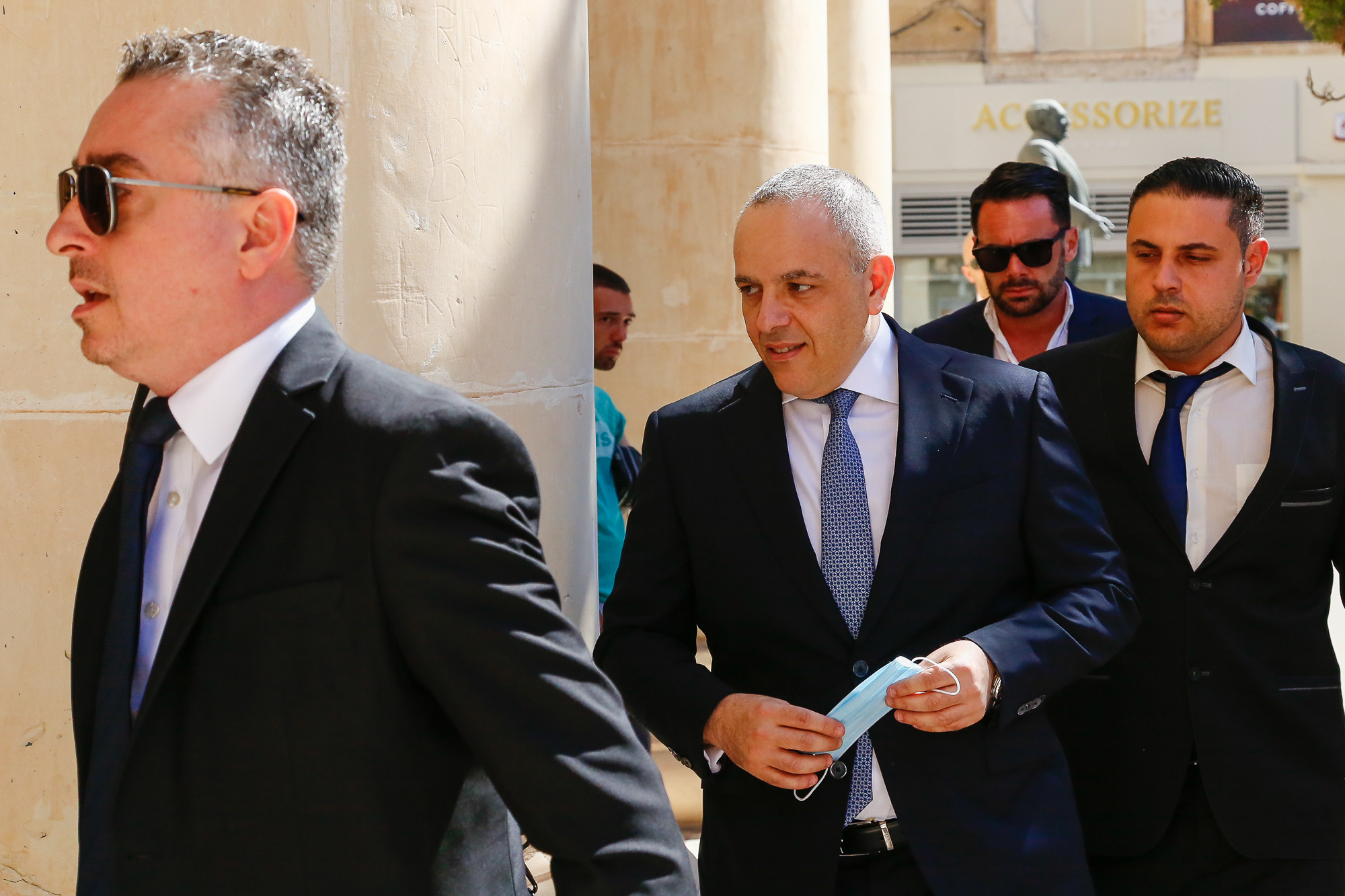 "Fenech qal li Keith Schembri riedu jeħles minn Caruana Galizia, u li ...