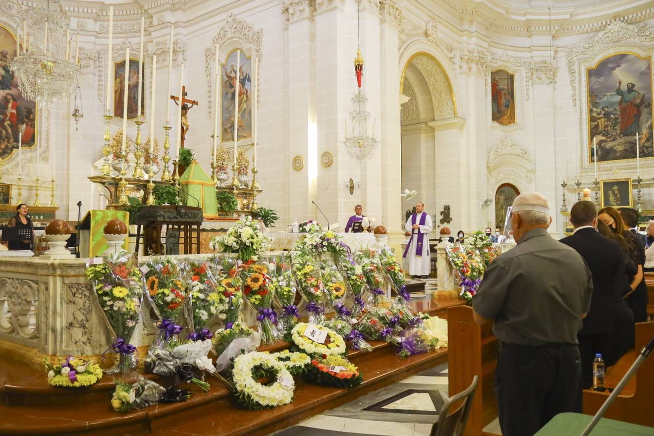 Tingħata l-aħħar tislima lil Toni Castillo - NETnews