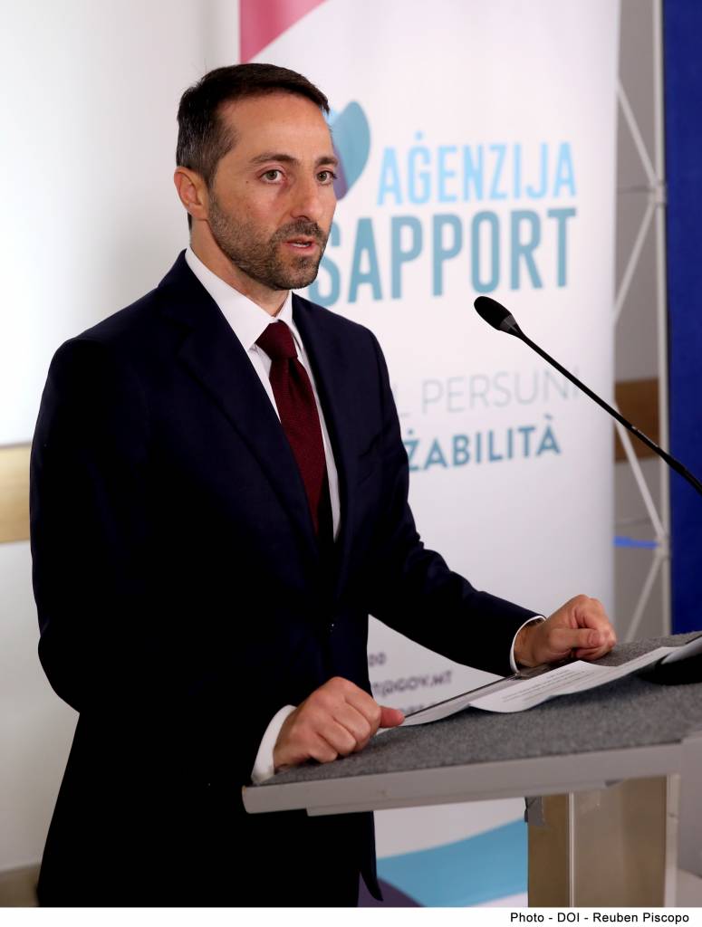 Alex Muscat isostni li l-Gvern Laburista qata' l-korruzzjoni! - NETnews