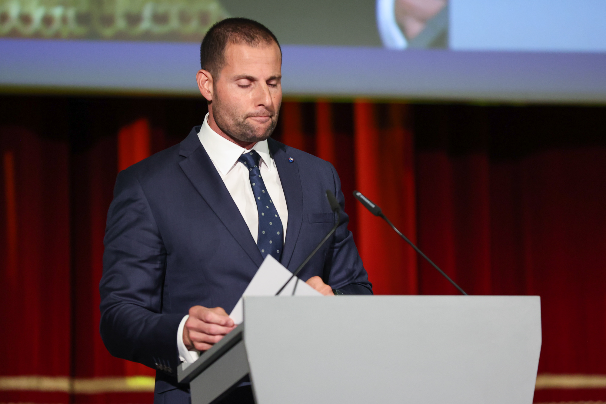 Robert Abela jrid ibiddel ir-regoli tad-demokrazija kif iridhom hu u ...