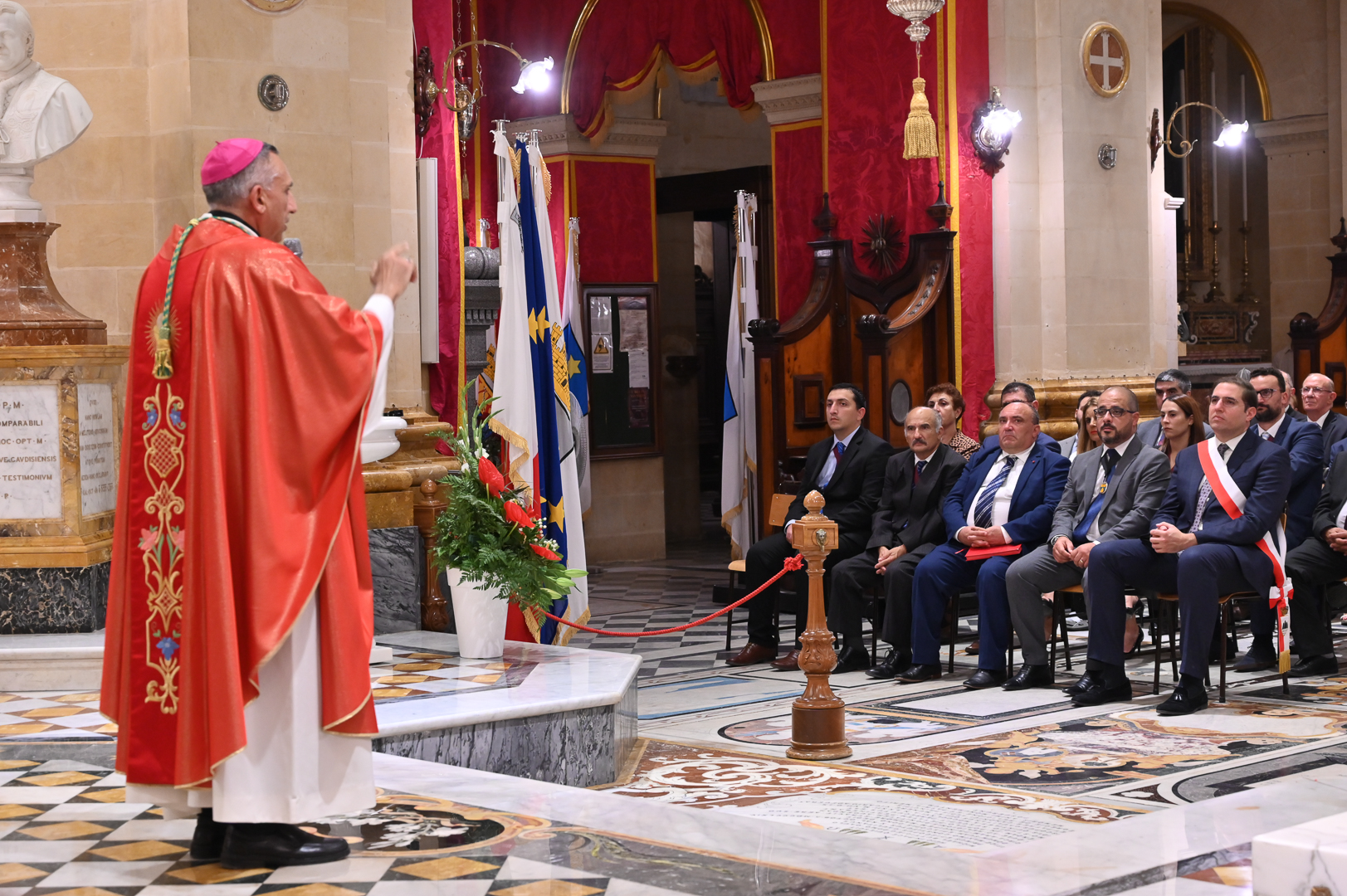 "Għawdex se jispiċċa jsir kollu ġebel u siment" - l-Isqof Anton Teuma ...