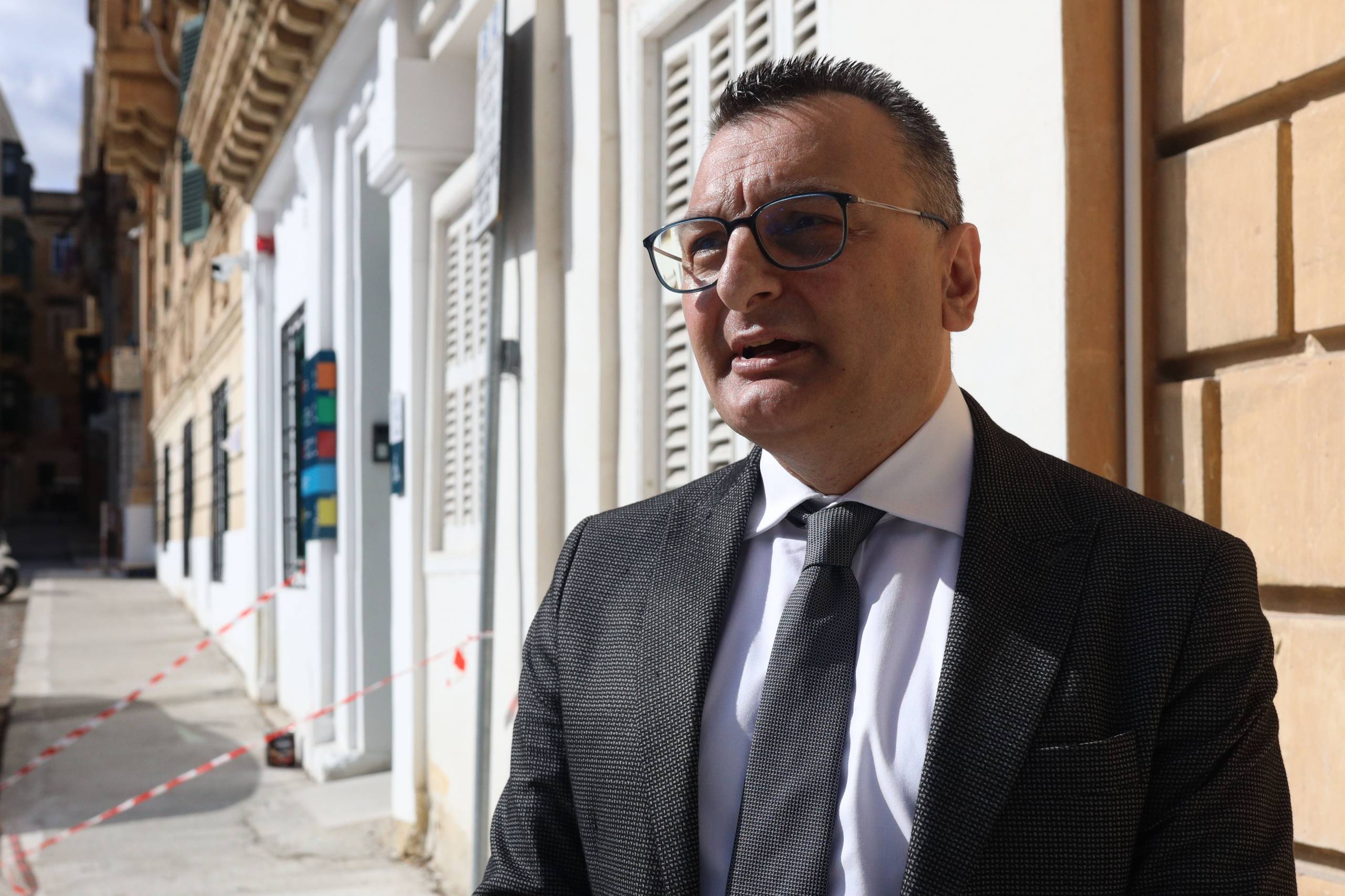 "Il-problema tal-housing laħqet livell allarmanti" - Ivan Bartolo - NETnews