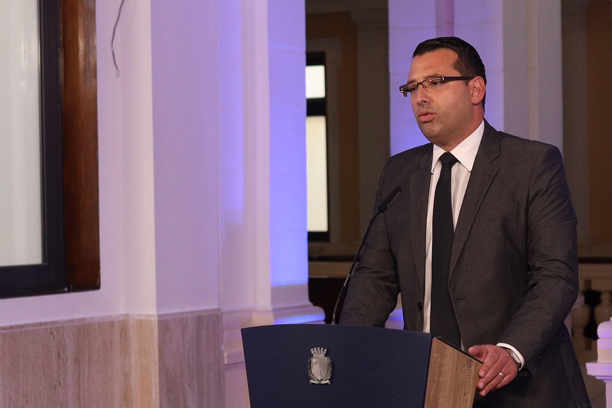 Jonathan Attard joħroġ għonqu għal Owen Bonnici - NETnews