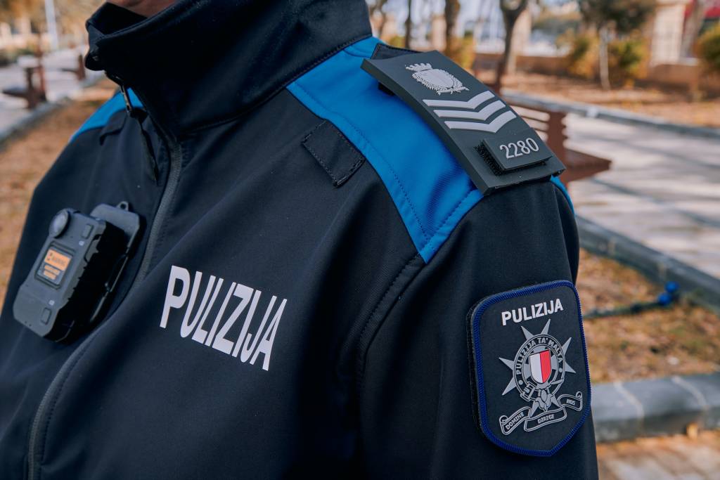 Il-Pulizija tarresta 11-il persuna minn residenza fil-Birgu - NETnews