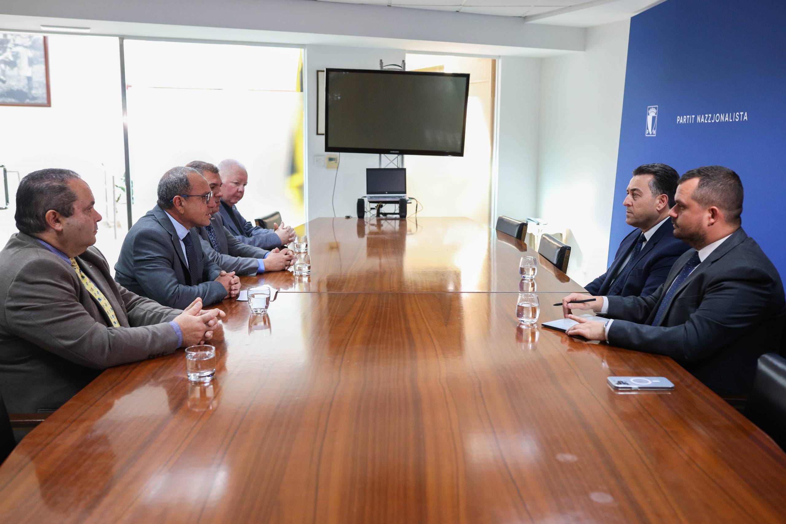 "Wegħduna ġenna tal-art u ma tawna xejn" - MUMN - NETnews