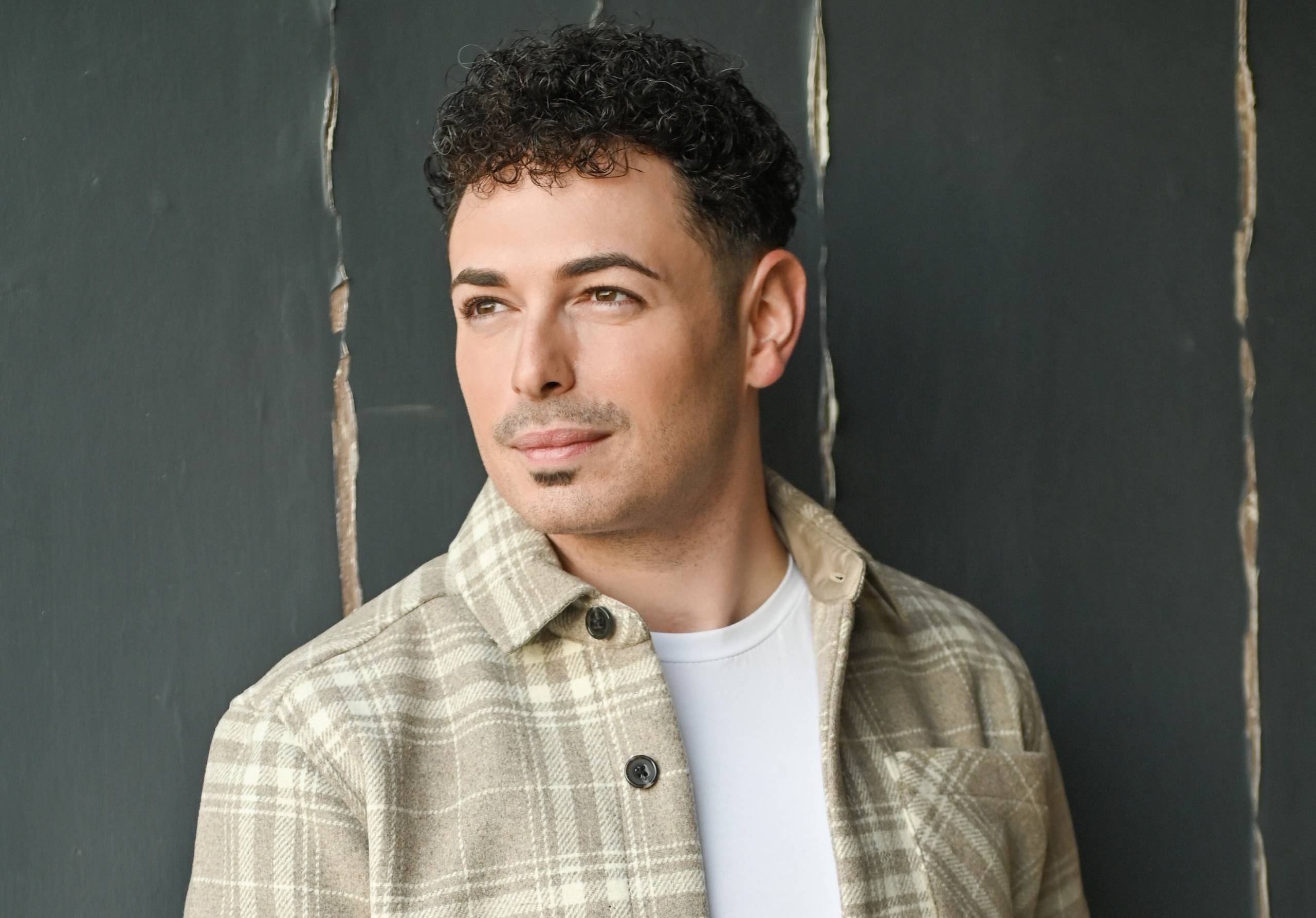 Dario Bezzina jniedi l-vidjo mużikali tal-kanzunetta “Bridle Road ...