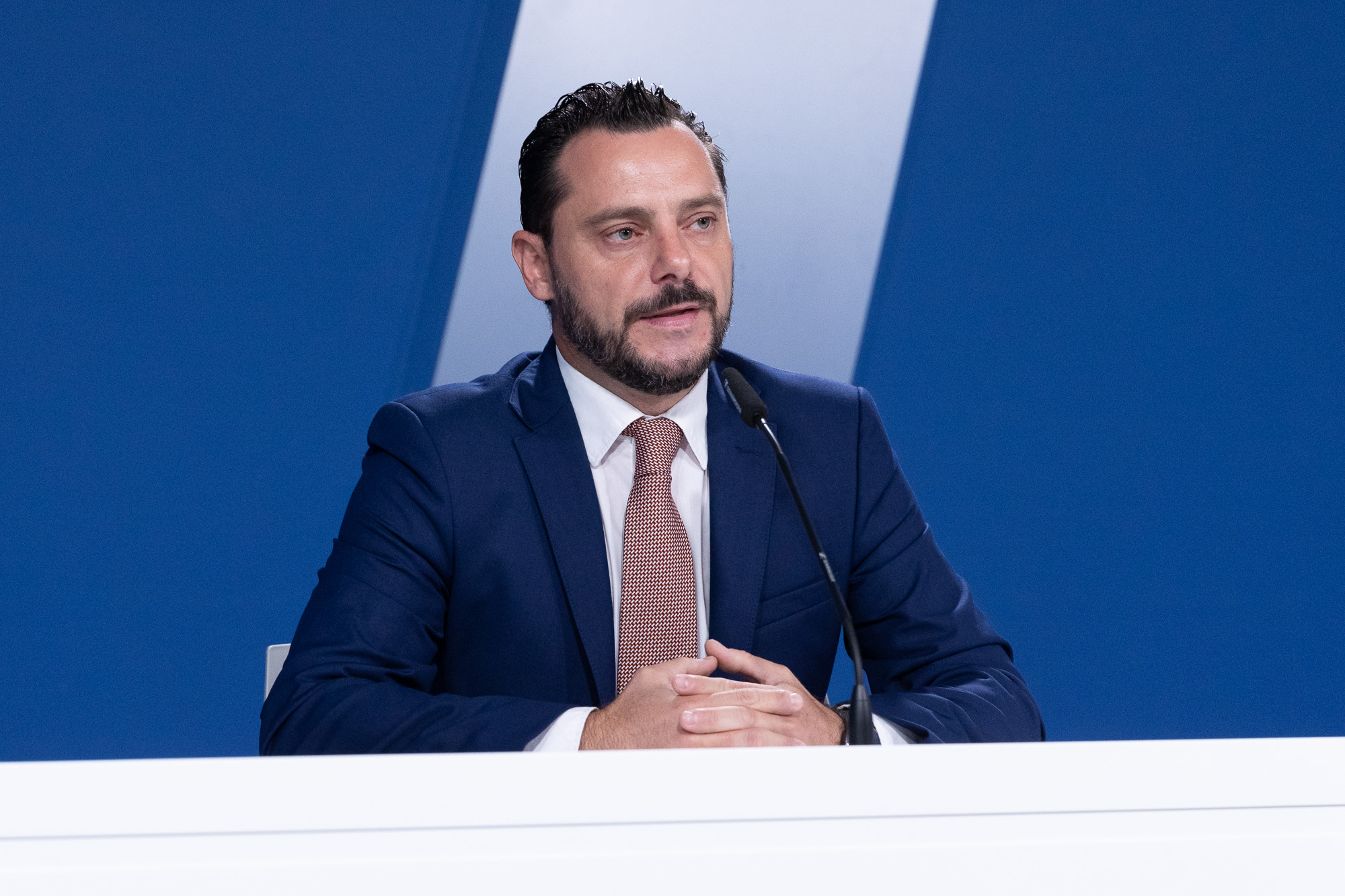 Il-pajjiż għandu jirrikonoxxi iżjed lill-youth u lis-social workers ...