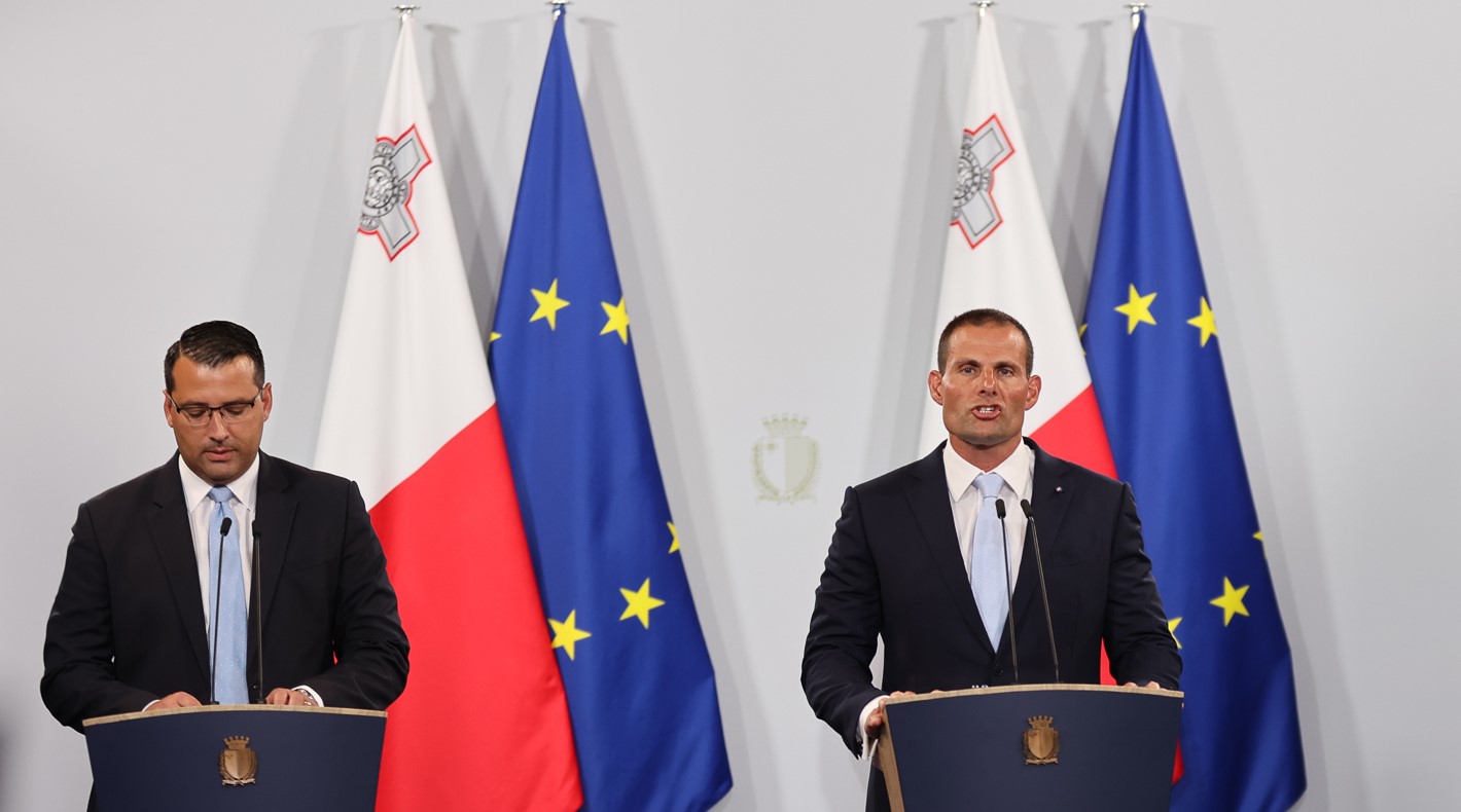 Ħmistax mill-gidba ta' Robert Abela u Jonathan Attard fuq il-Maġistrat ...