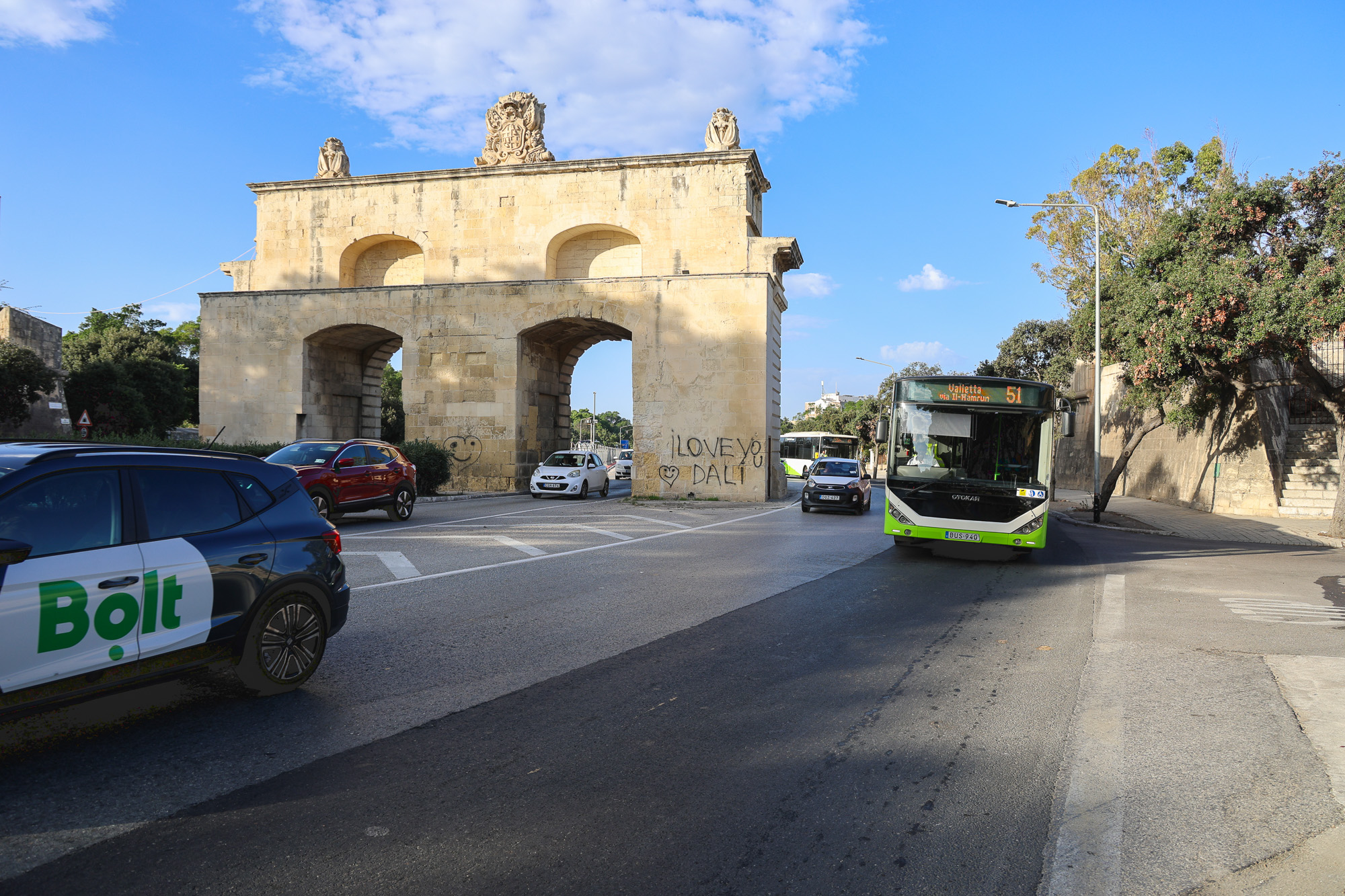 Att ta' vandaliżmu fuq Bieb il-Bombi - NETnews