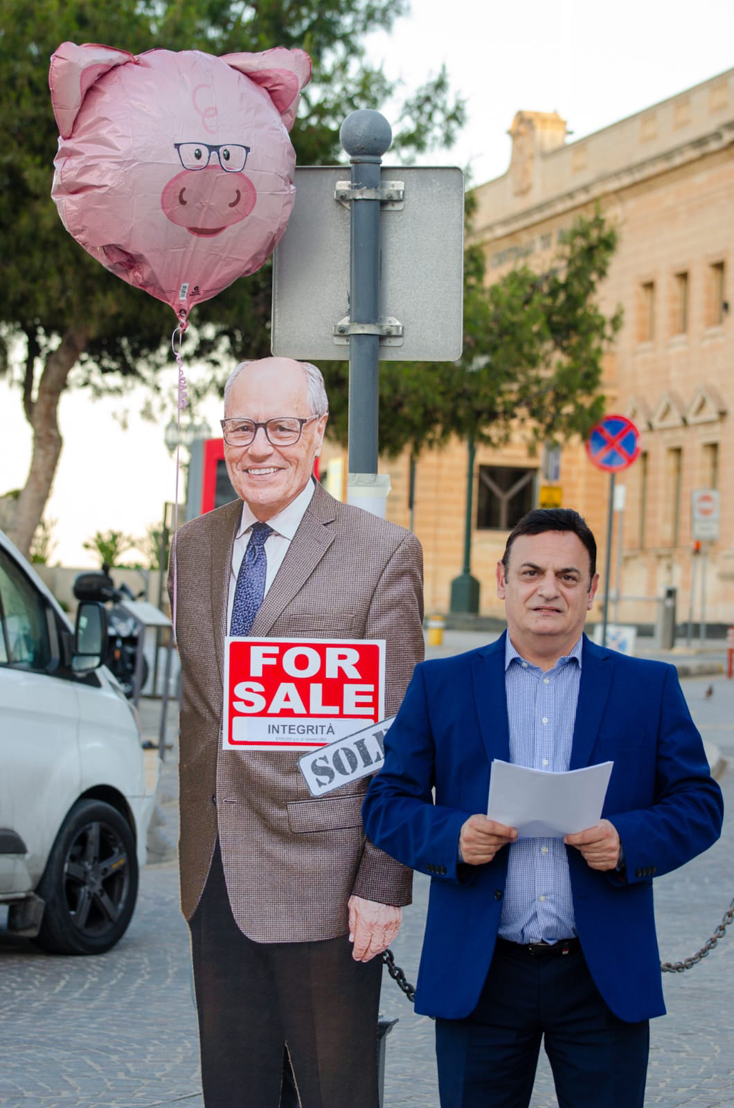 ‘Edward Scicluna biegħ l-integrità tiegħu għar-regħba bħall-bqija tagħhom’ - David Casa - NETnews