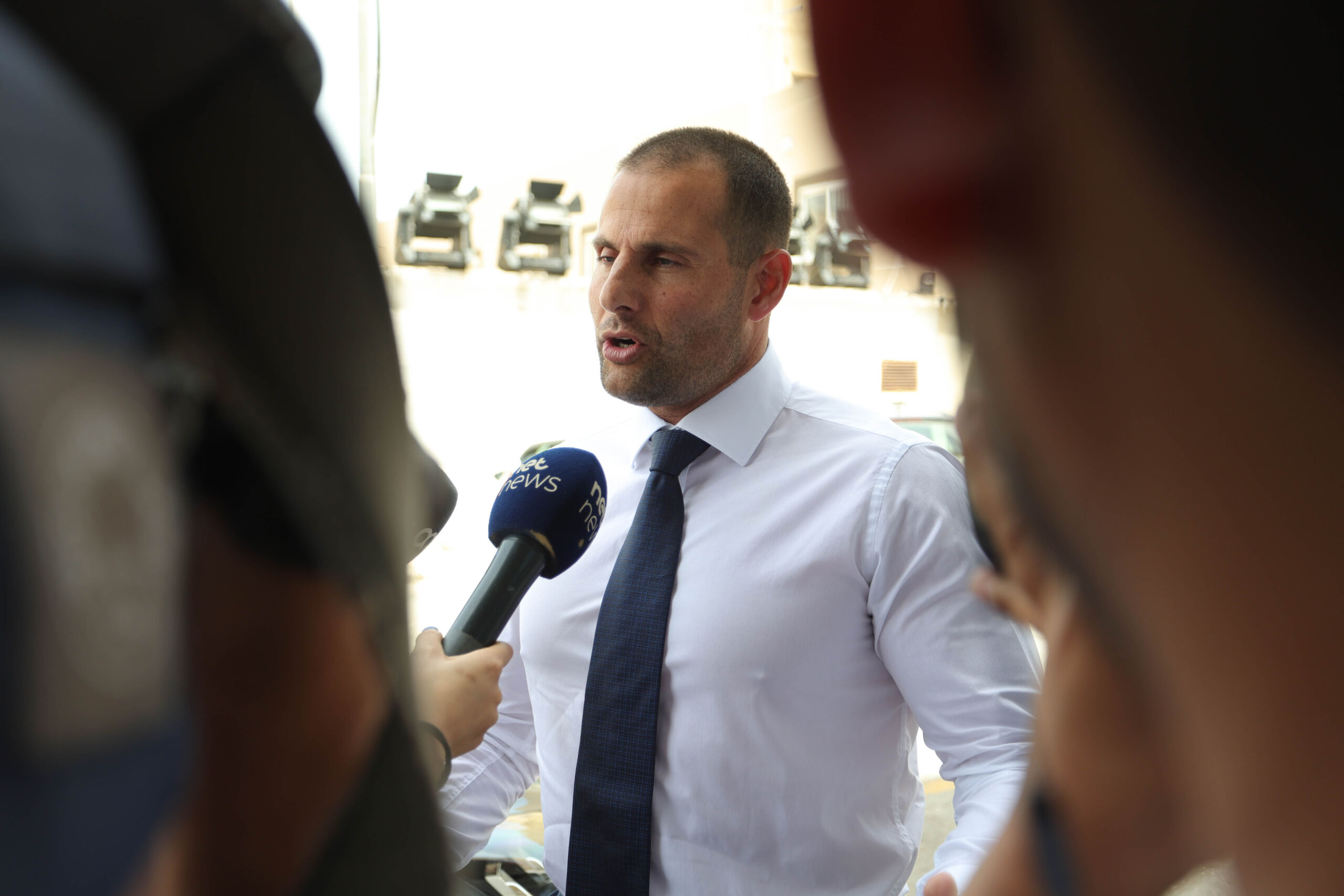 Abela u Caruana mhux jaqblu fuq it-trasport tal-massa - NETnews