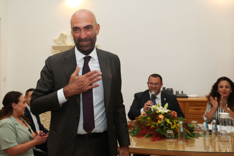 Julian Borg jieħu l-ġurament bħala Sindku tas-Siġġiewi - NETnews