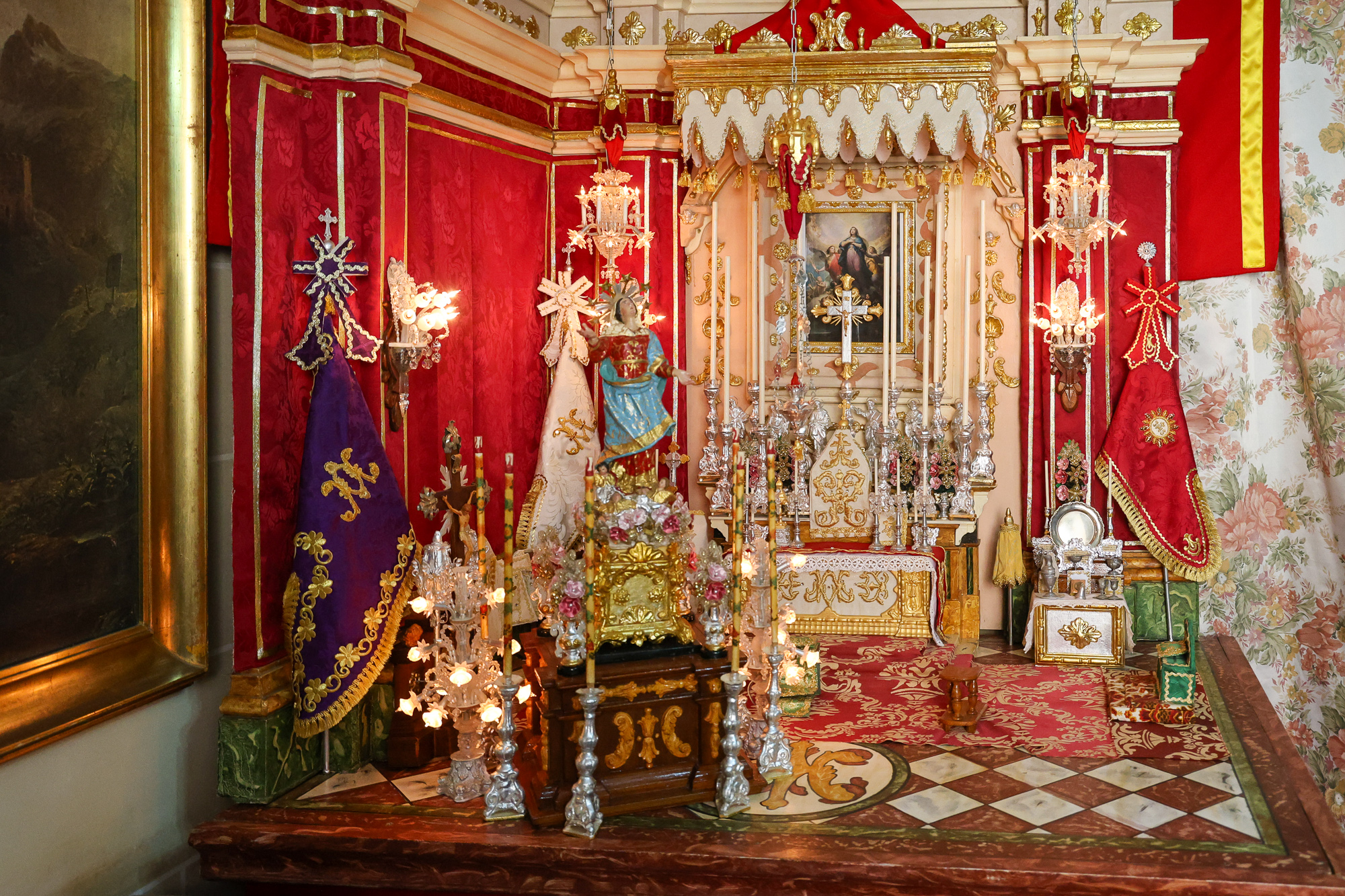 Raġel jibni replika tal-Knisja tal-Gudja fid-dar tiegħu stess - NETnews