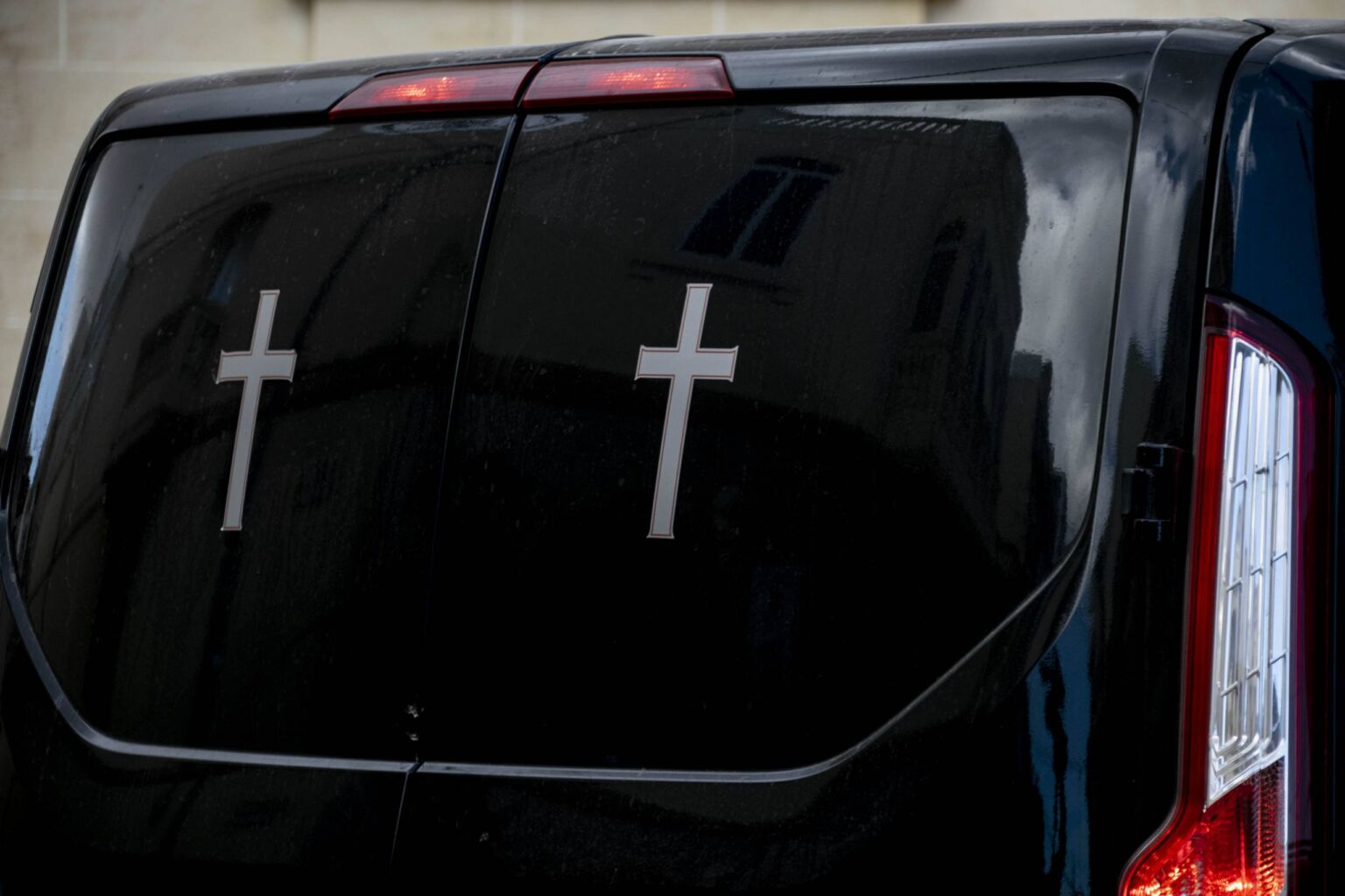 Mara titlef ħajjitha wara li sabet ruħha f'diffikultà fil-baħar f'San ...