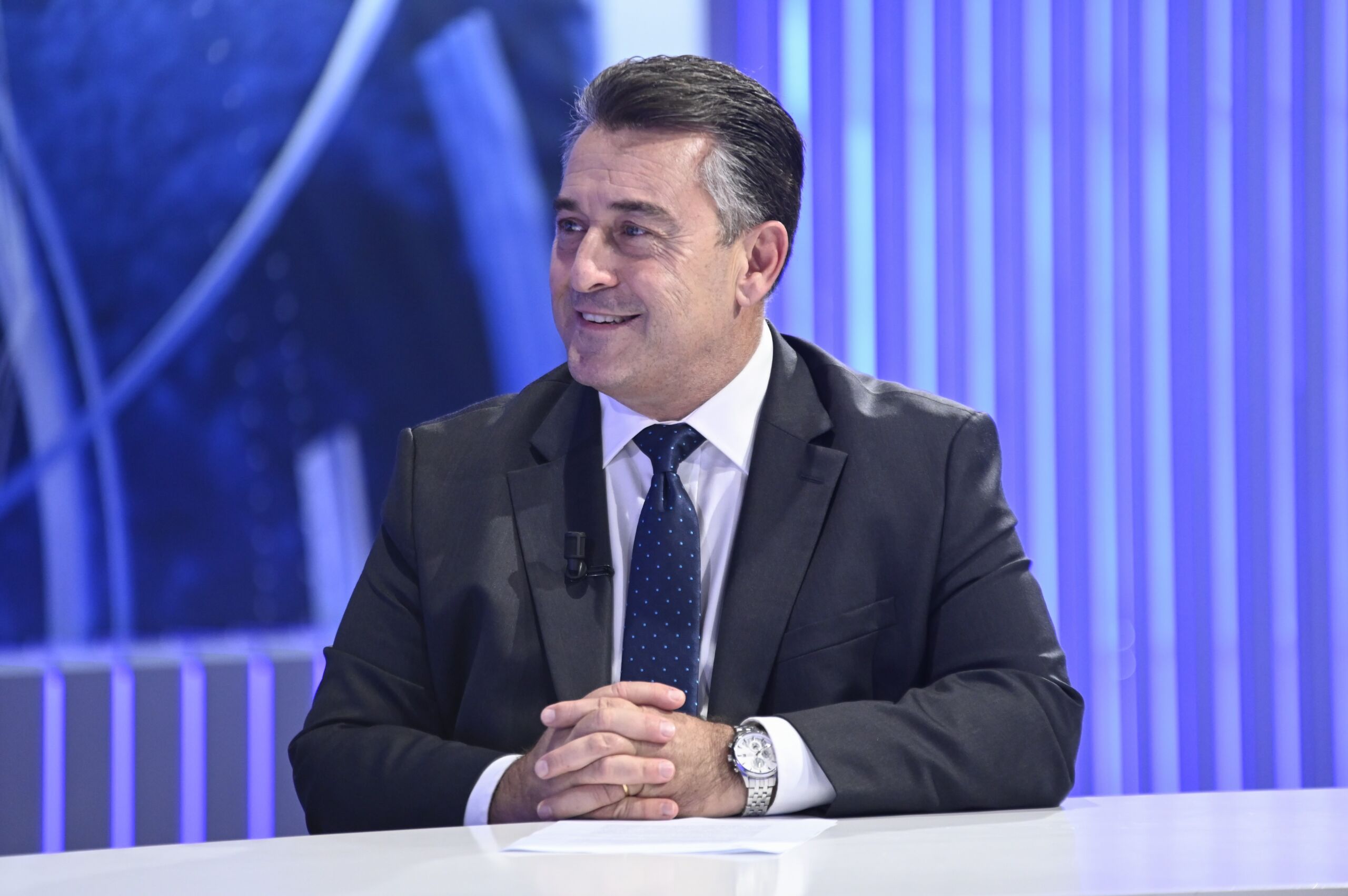 "Nibqgħu ninsistu li Robert Abela jkeċċi lil Clayton Bartolo u Clint ...