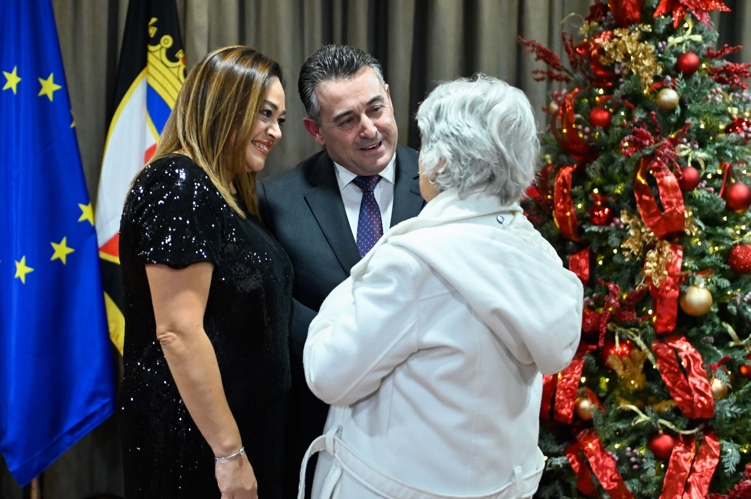 Bernard Grech jiftaħ il-bibien tad-Dar Ċentrali għall-awguri ...