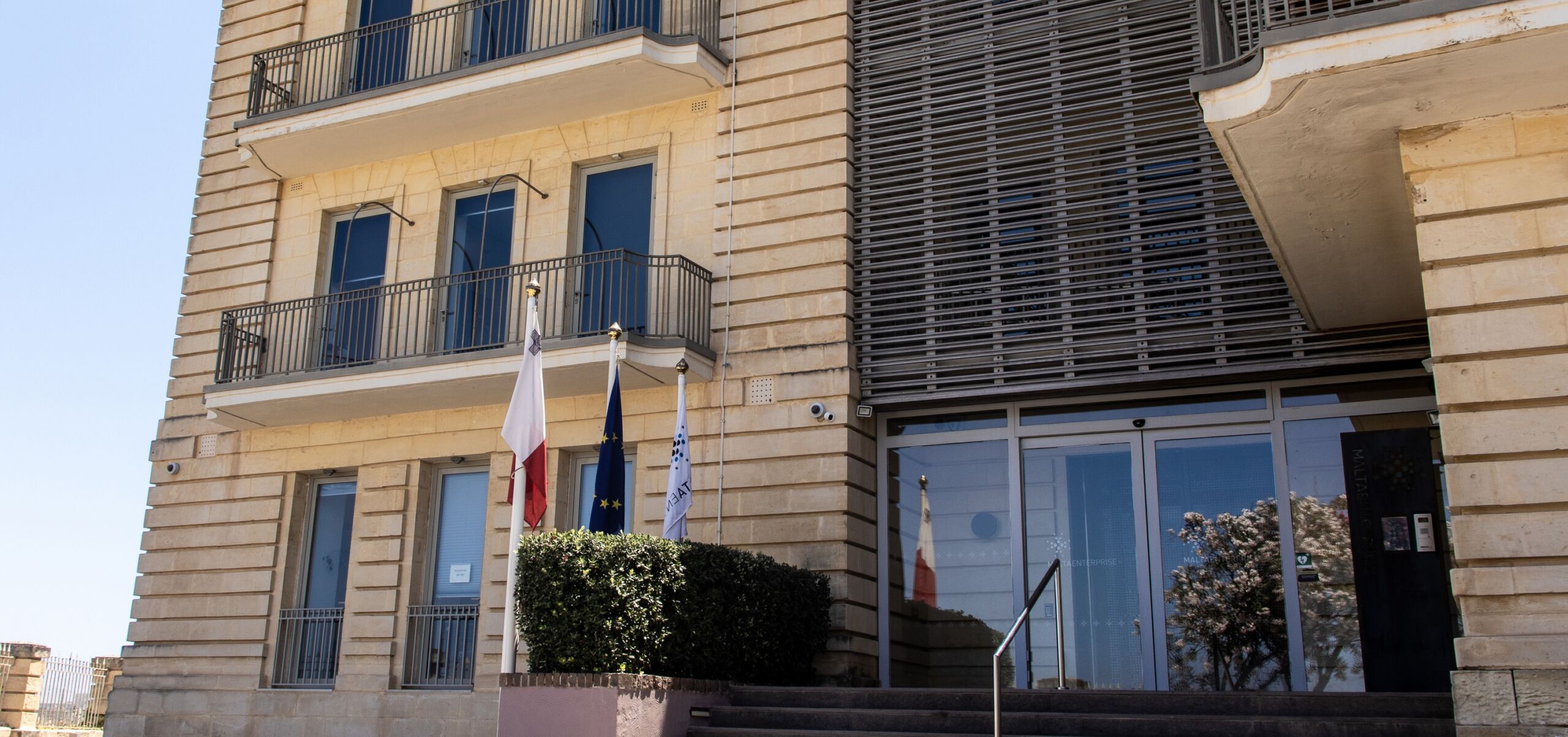 Tliet rapporti ta’ due diligence dwar investituri fil-ftehim tal ...