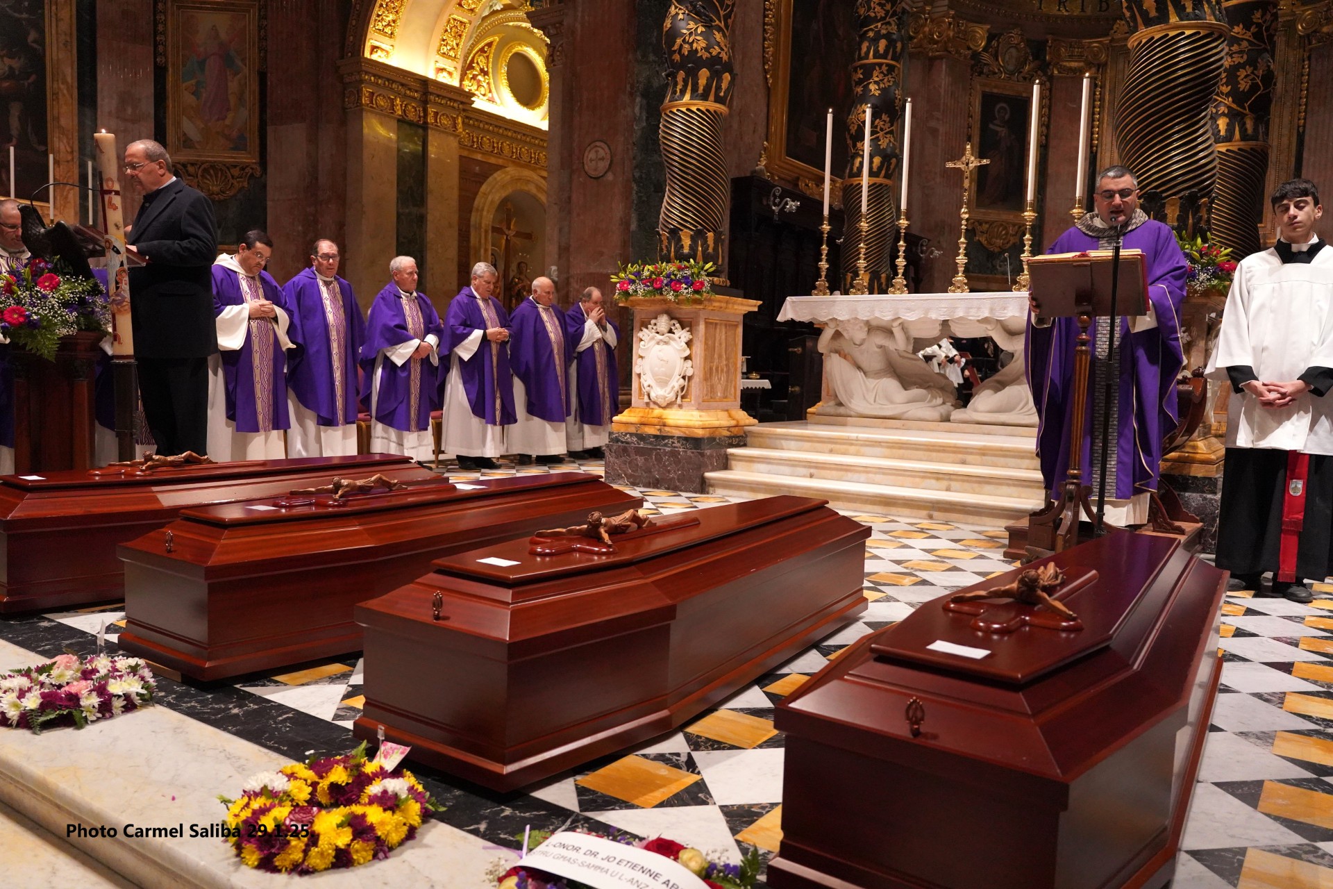 "Funeral mhux tas-soltu" – Il-Kavallier Joe M Attard - NETnews