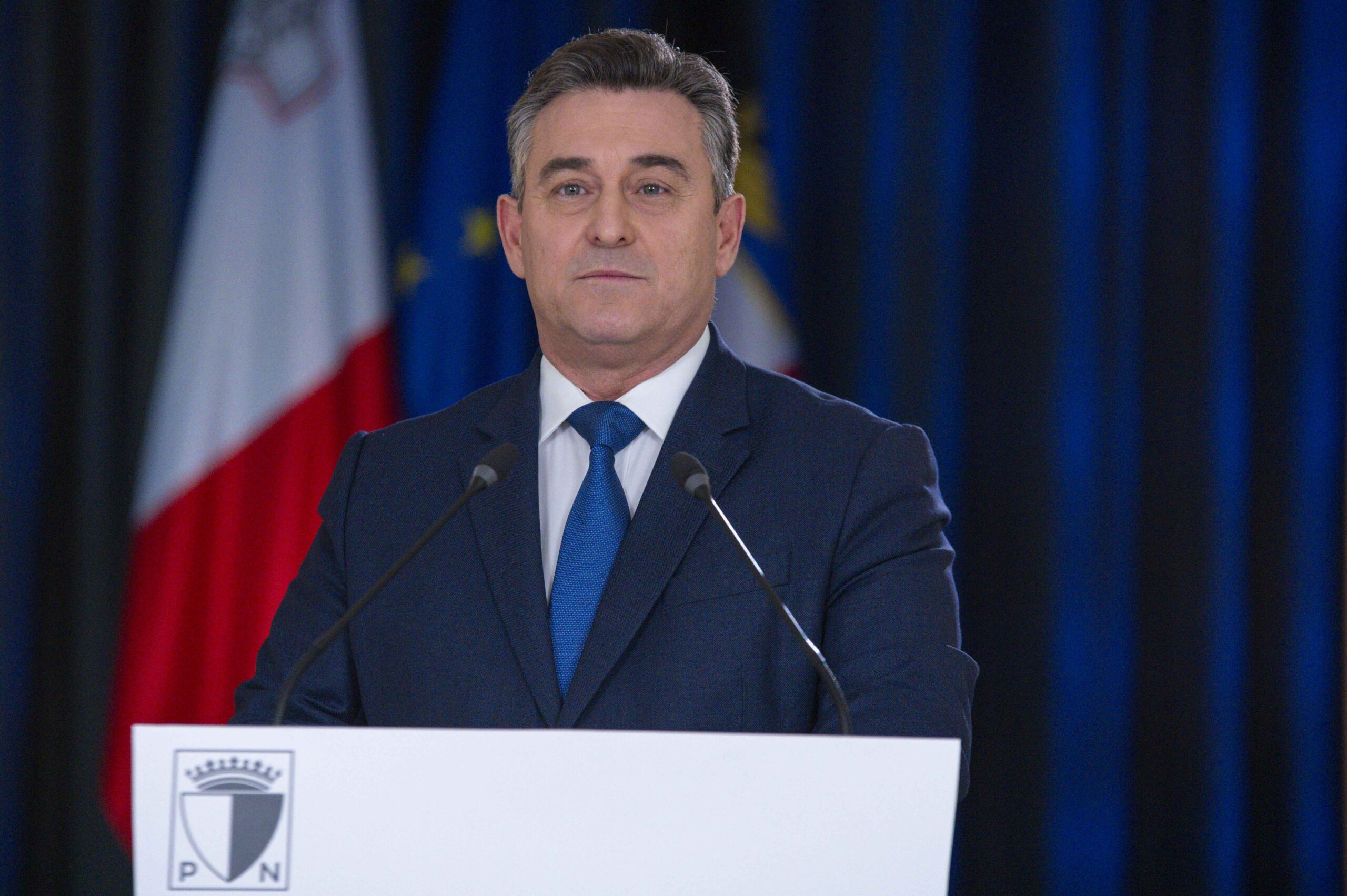 "Il-Labour moħħu biss fil-problemi tiegħu nnifsu; aħna moħħna biss fik ...