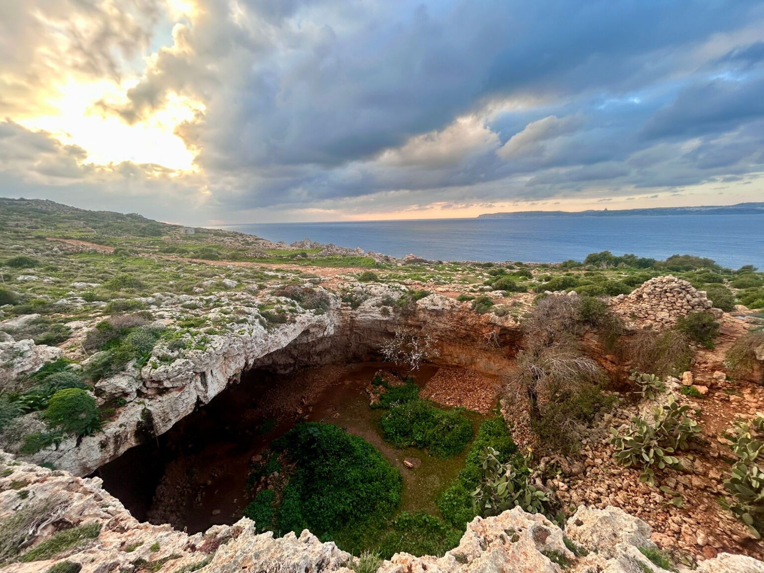 Tinbidel kompletament l-istorja ta' Malta: L-ewwel bniedem kien ...