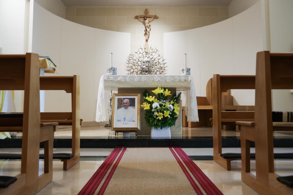 Ktieb ta’ kondoljanzi fin‑Nunzjatura Appostolika wara t-tħabbira tal ...