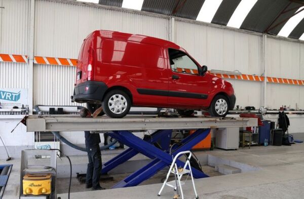 42 vettura instabu b’livell ogħla ta’ tint fil-VRT - NETnews