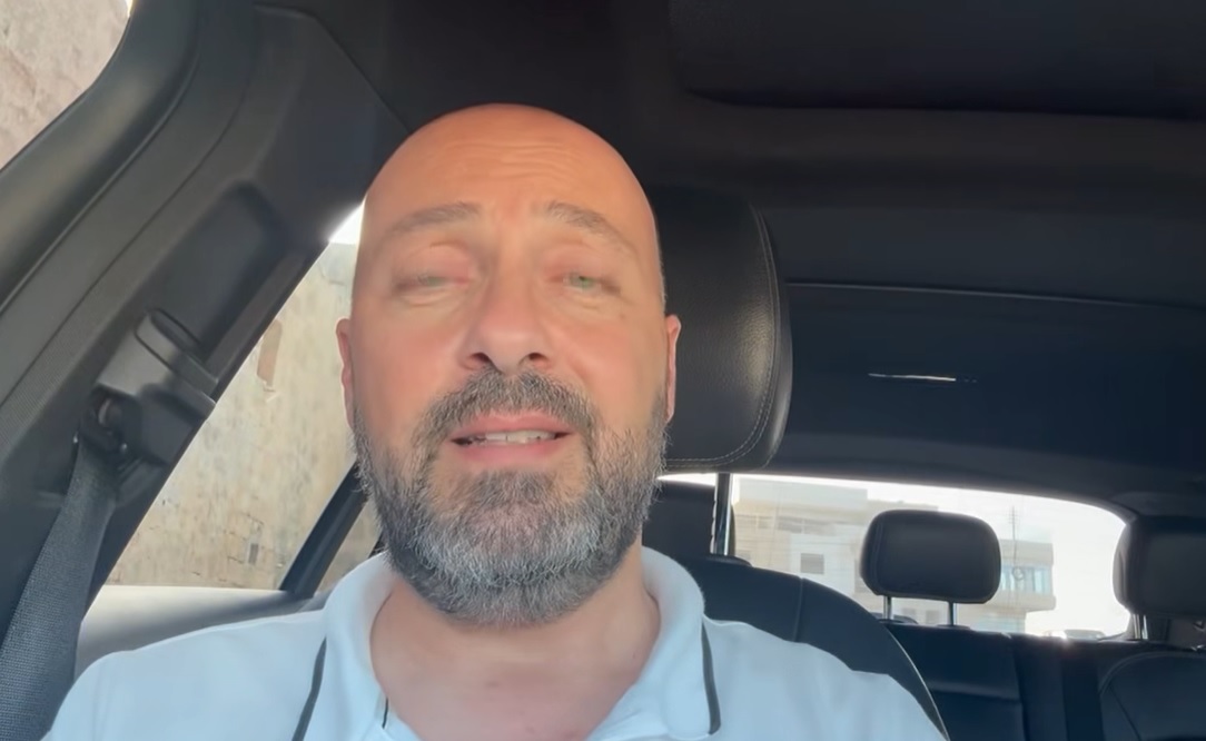 Neville Gafà lura uffiċjalment mal-Gvern b'uffiċċju fix-Xewkija - NETnews