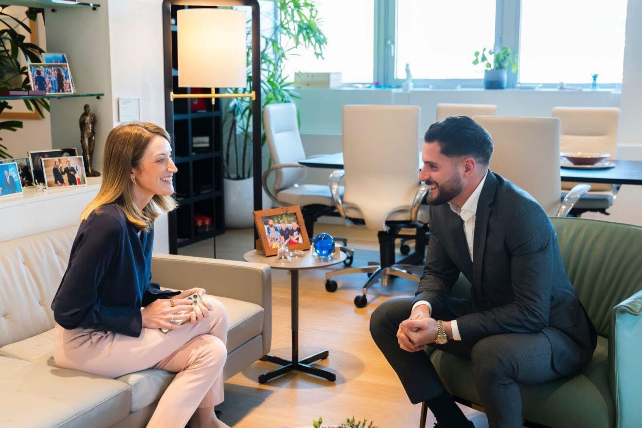 "Flimkien bħala partit wieħed" - Roberta Metsola tawgura lill-Kap tal ...