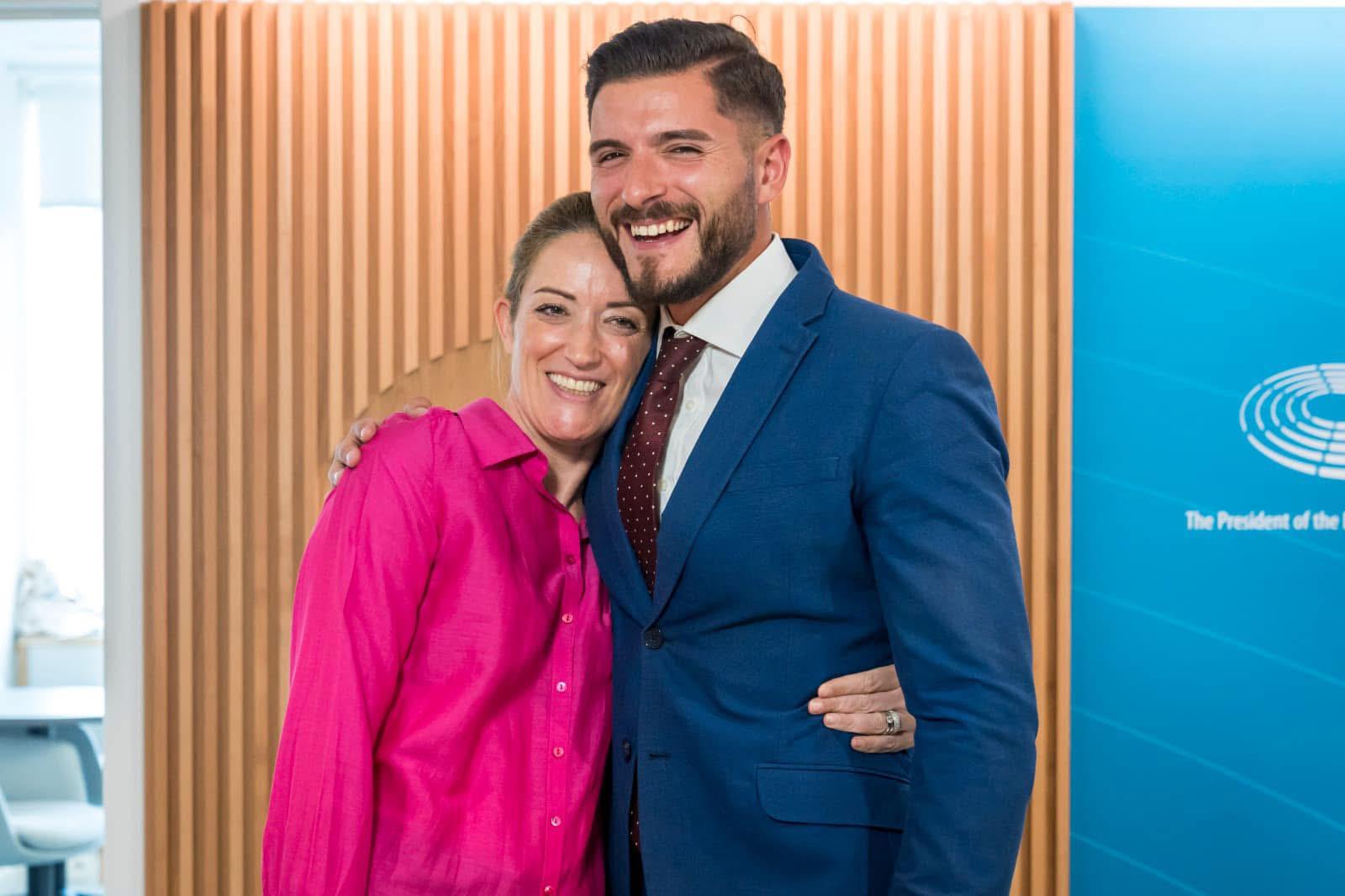 "Flimkien bħala partit wieħed" - Roberta Metsola tawgura lill-Kap tal ...