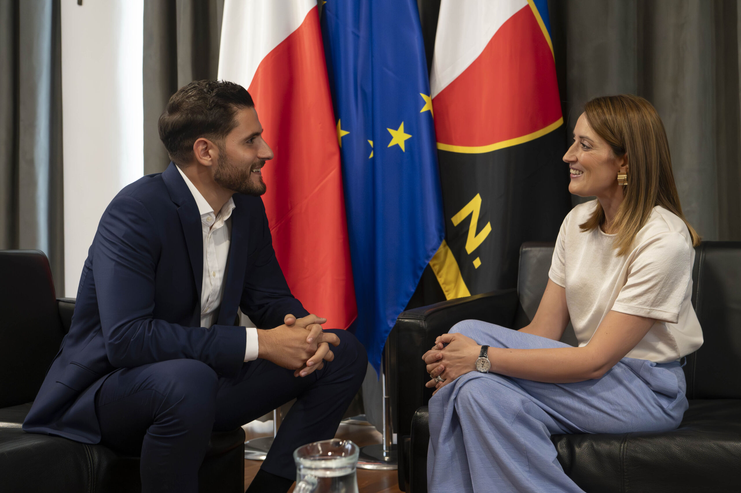 Roberta Metsola żżur lill-Kap tal-PN fl-uffiċċju tiegħu - NETnews