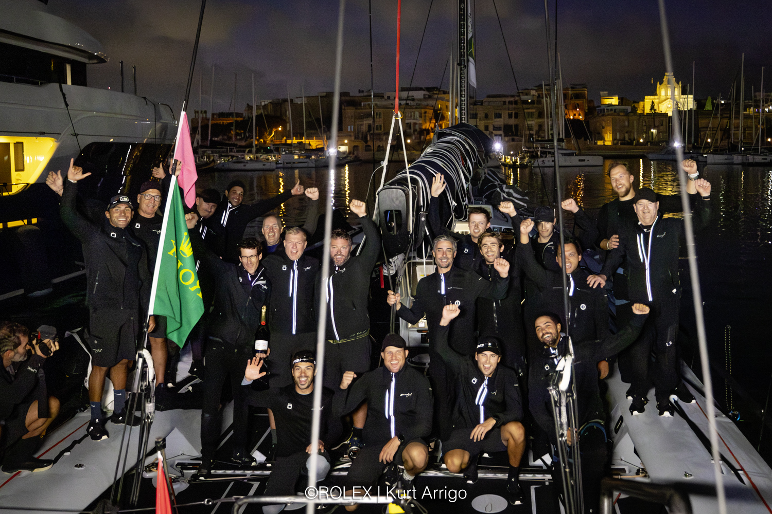 Black Jack 100 jirbaħ il-Monohull Line Honours tar-Rolex Middle Sea Race - NETnews