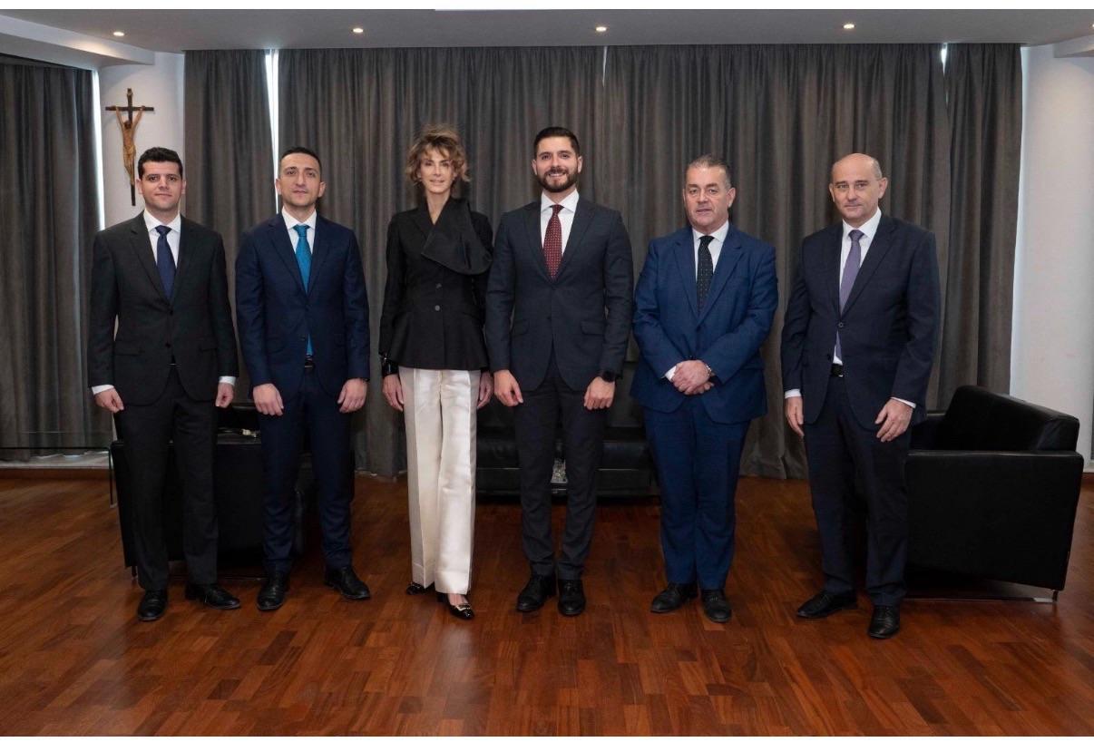 Alex Borg jilqa' lill-Ambaxxatriċi Amerikana Somers Farkas - NETnews