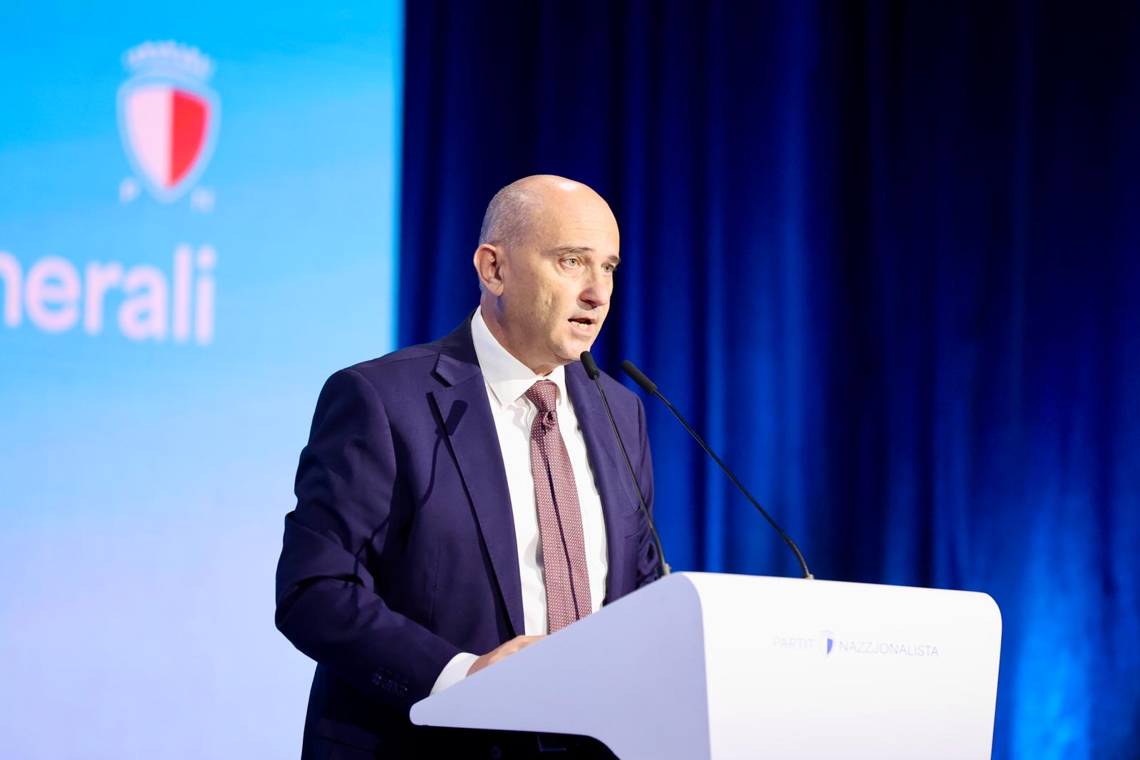 "Dan hu l-mument li nagħtu nifs ġdid lil pajjiżna taħt id-direzzjoni ta ...