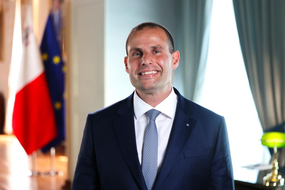 Robert Abela qed jgħid li se jagħmel "il-ħajja eħfef għan-nies" - NETnews