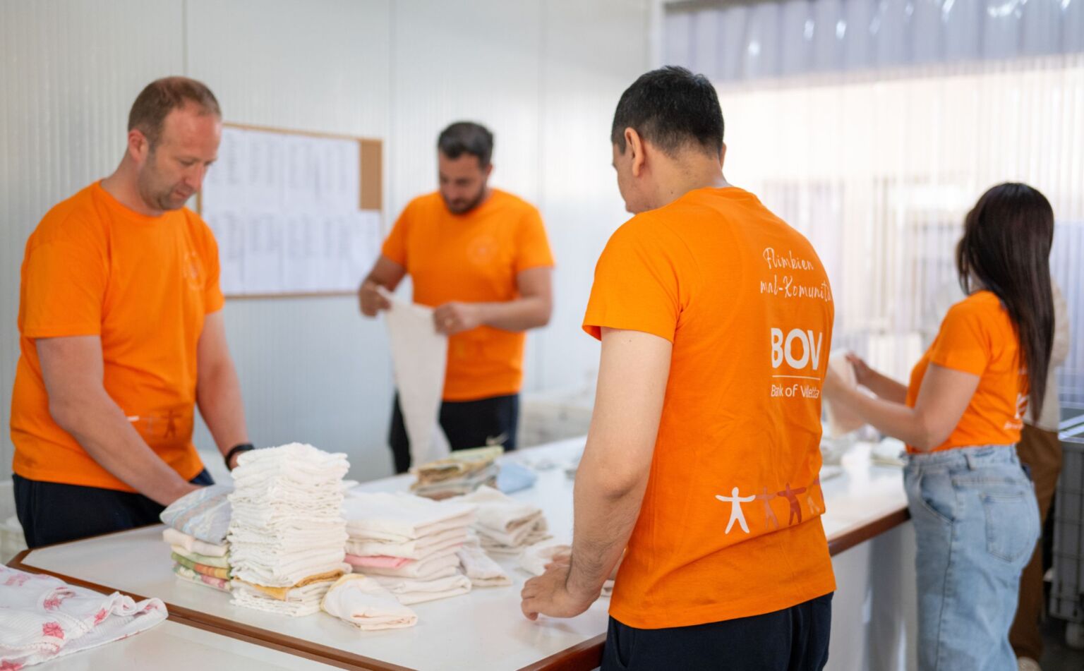 Grupp ta’ impjegati tal-BOV jagħmlu xogħol volontarju fid‑Dar tal ...